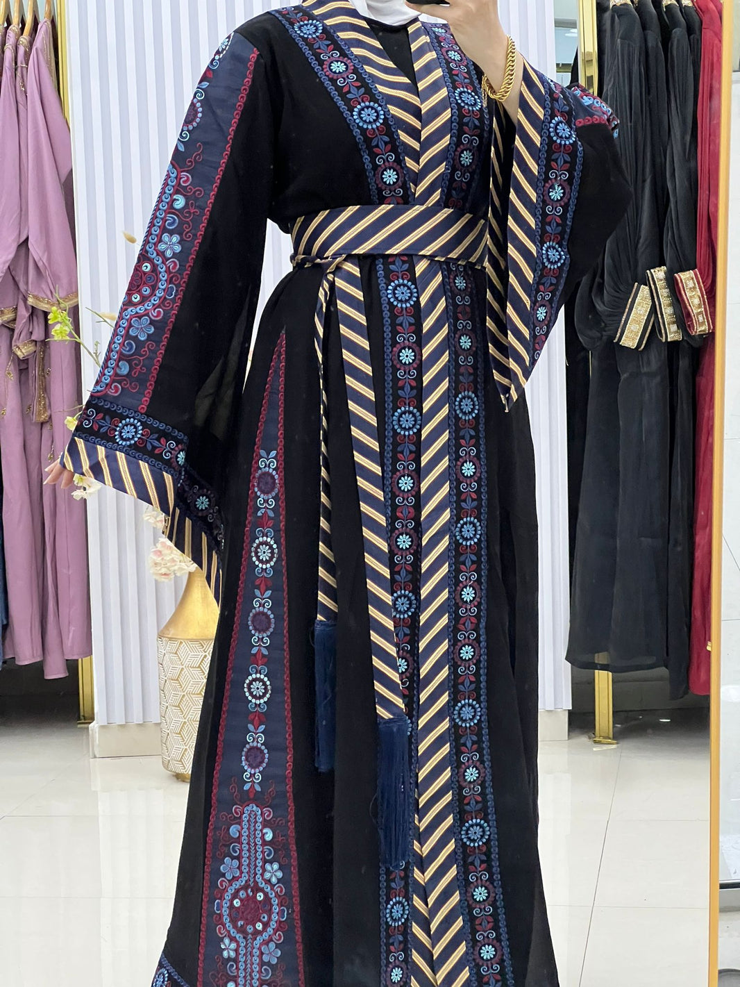 Palestinian Bridal, Family, Weddings & Traditional Events Thoubs ...